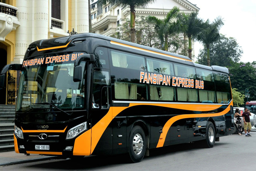 Private cabin bus from Sapa to Hanoi airport and city center | A21 Tours