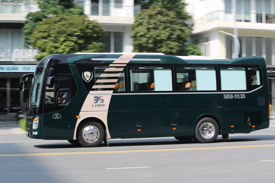 Ho Chi Minh City to Mui Ne luxury limousine bus | A21 Tours